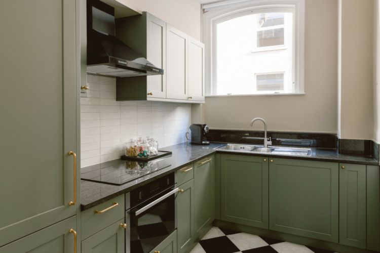 Native Kings Wardrobe: The Ultimate Urban Retreat in St. Paul’s ...